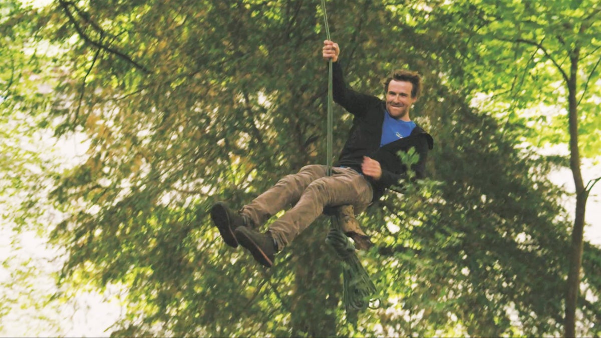 This Tree Climber Teaches Us How to Build a Rope Swing - Outside Online