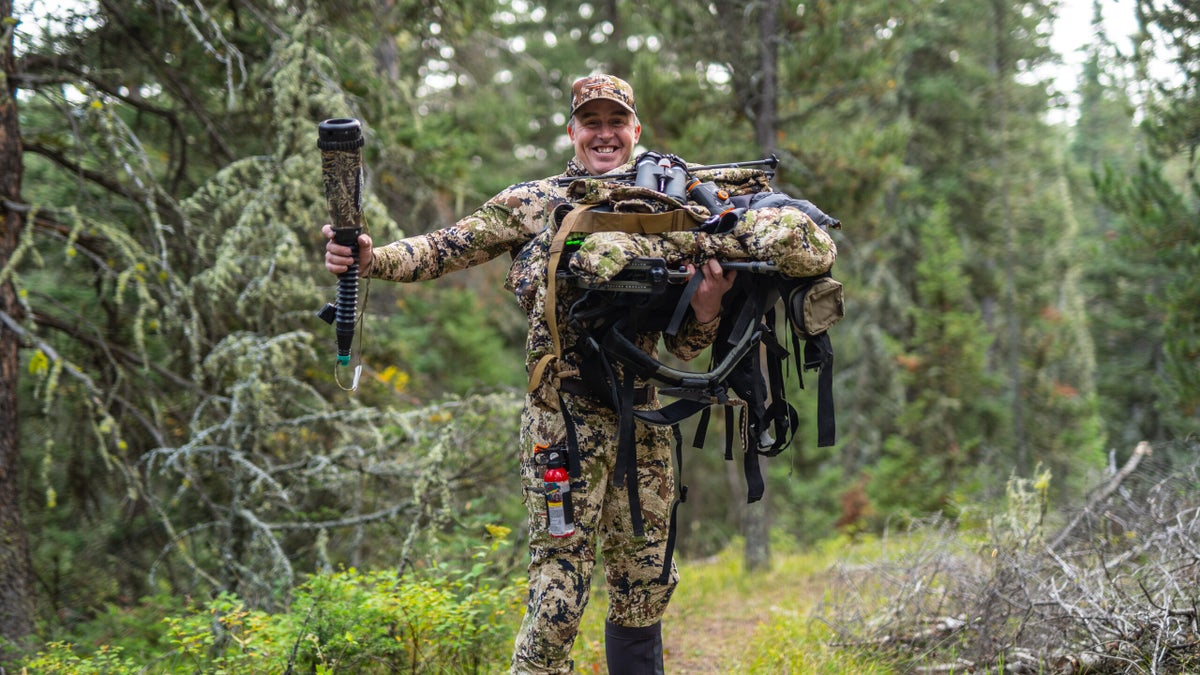 Wes Siler’s Extremely Dialed Elk Bowhunting Gear - Outside Online