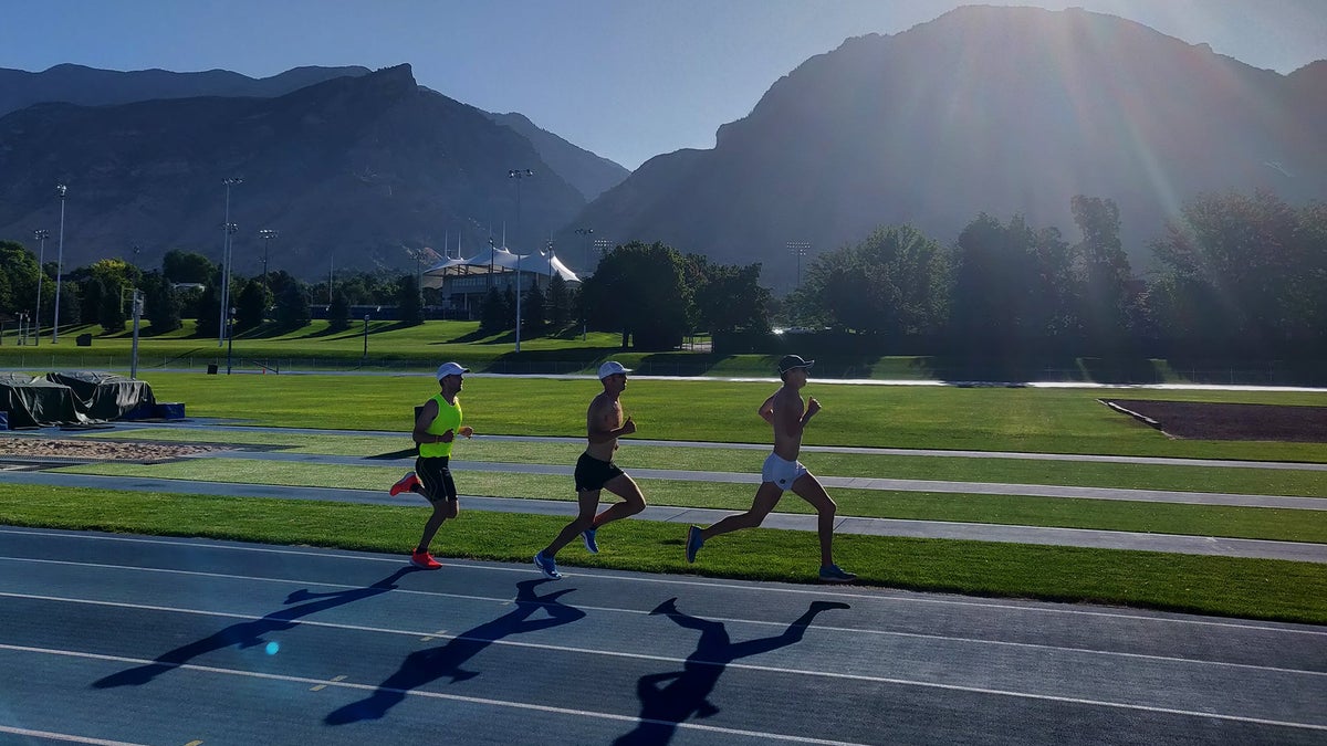 How Connor McMillan Trained To Run an 11-minute PR of 2:12:07 at New ...