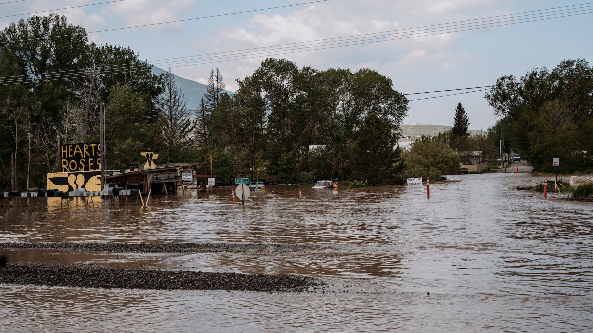 Devastating Photos from the Yellowstone River Flood of 2022 - Outside ...