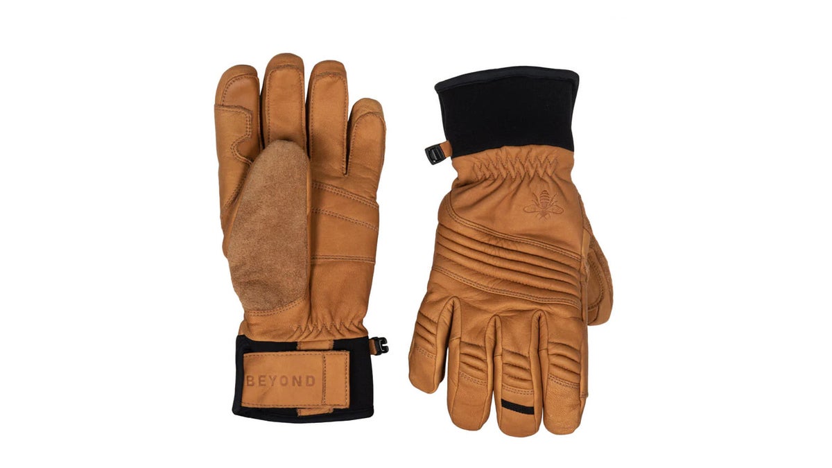 The Beyond Guide Gloves Are the Warmest I’ve Ever Worn - Outside Online