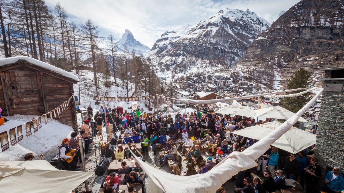 What’s the Best Après Ski Party Gear? - Outside Online