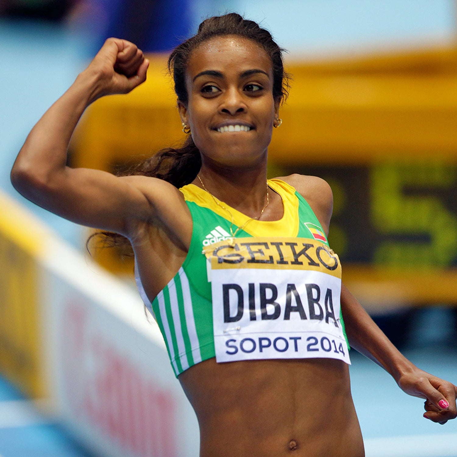 WATCH: Dibaba Breaks World Record in Metric Mile - Outside Online